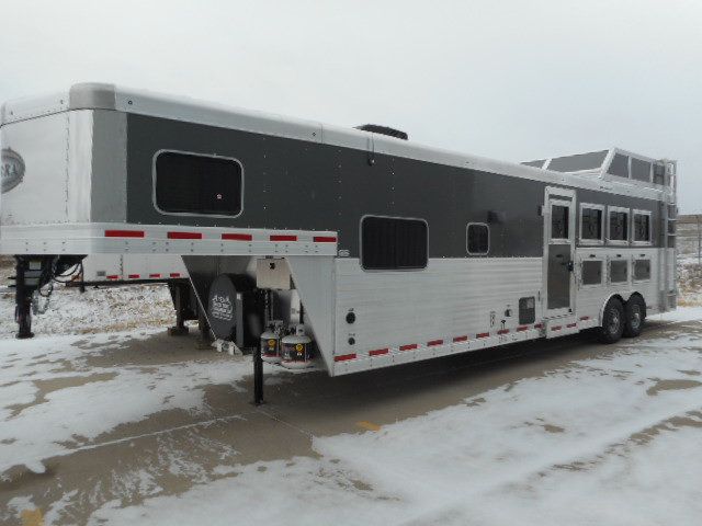 Home [www.arenawesttrailers.com]